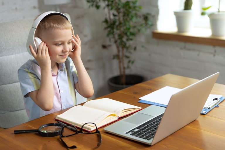 Exploring the Link Between Dyslexia and Typing Performance – Searsol